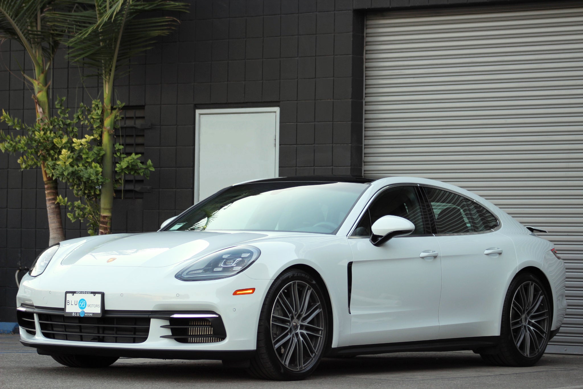 Porsche Panamera 4S – BLU MOTORS